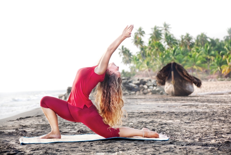 Infographic: 14 Yoga Poses For Every Body Shape And Size